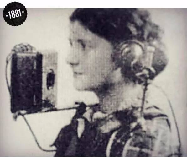 The Evolution of Headphones - FoundersOF